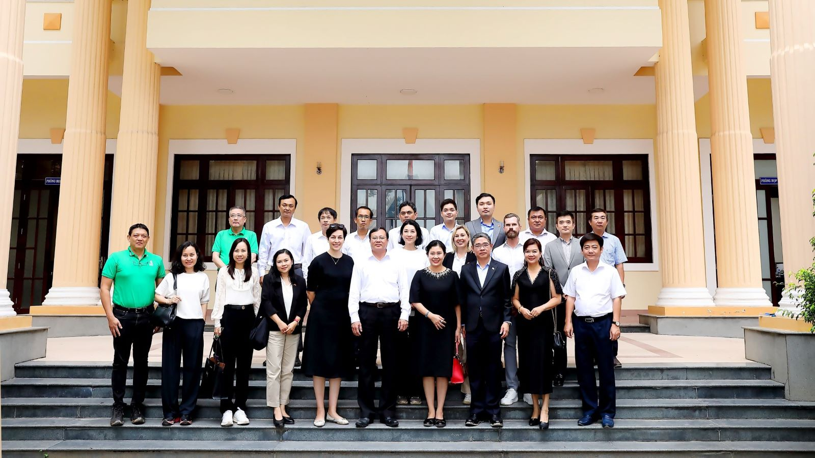 Site Visit For Distinguished Delegates